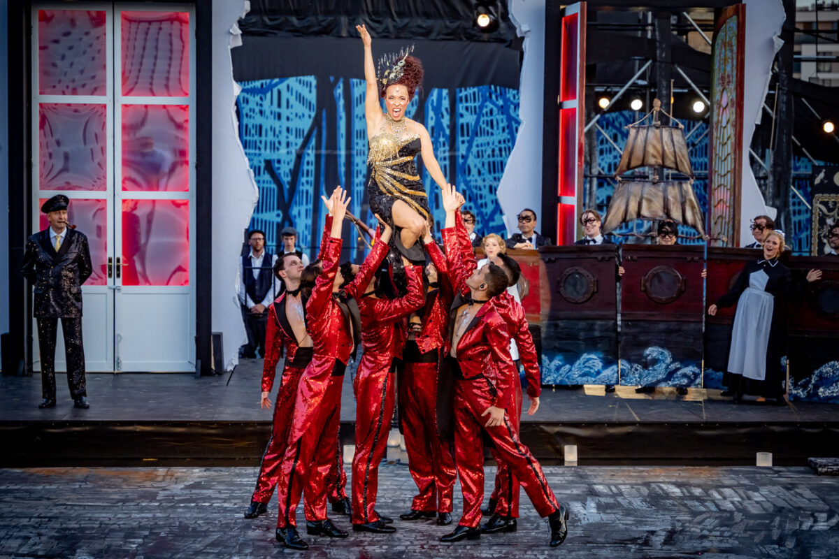 "Das Singen wird immer an erster Stelle stehen" - Amani Robinson im ...